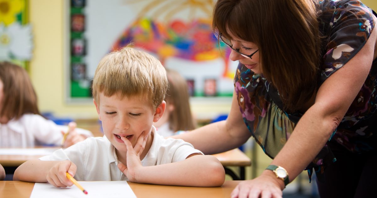 Teaching Assistants and teachers: a pedagogical partnership | EEF