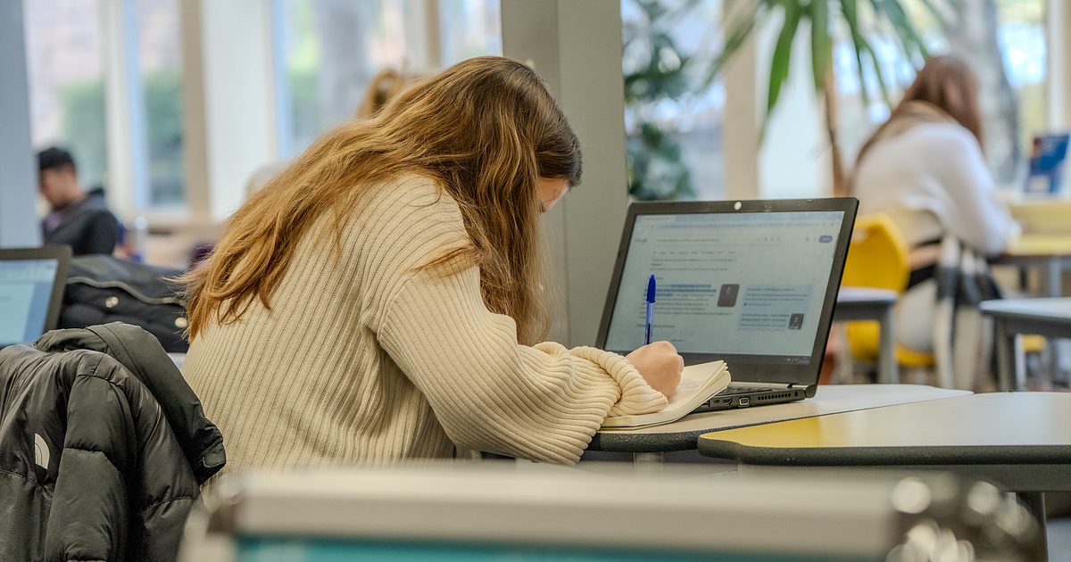 Scaffolding independent learning: adapting teaching to support… | EEF