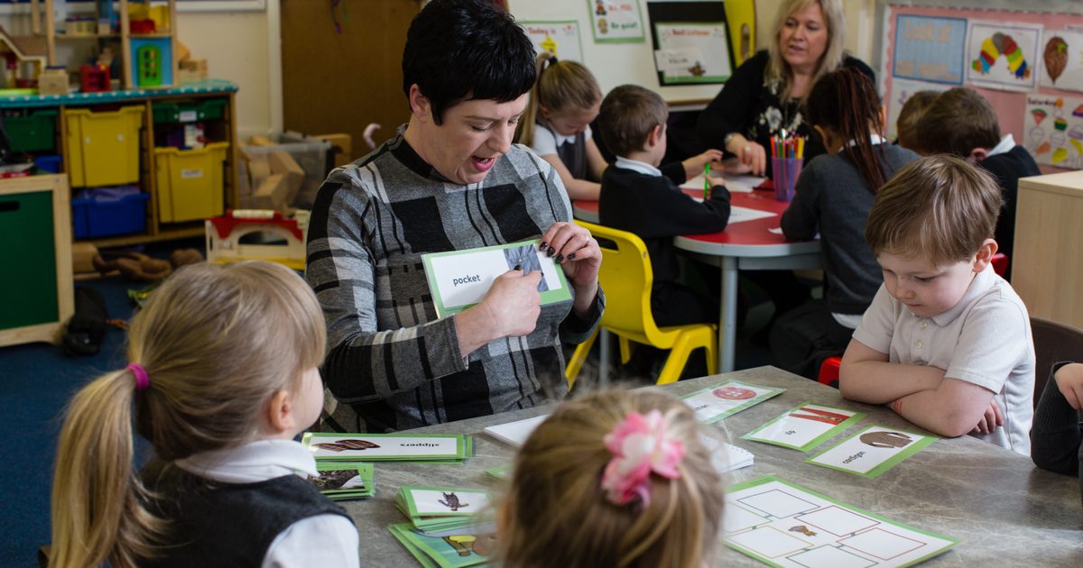 6,500 primary schools register to deliver EEF Promising Project… | EEF